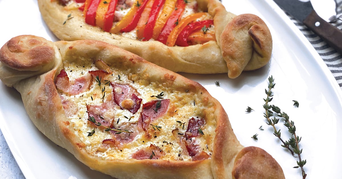 Easy Peinirli - Greek Pizza Boats - The Greek Foodie