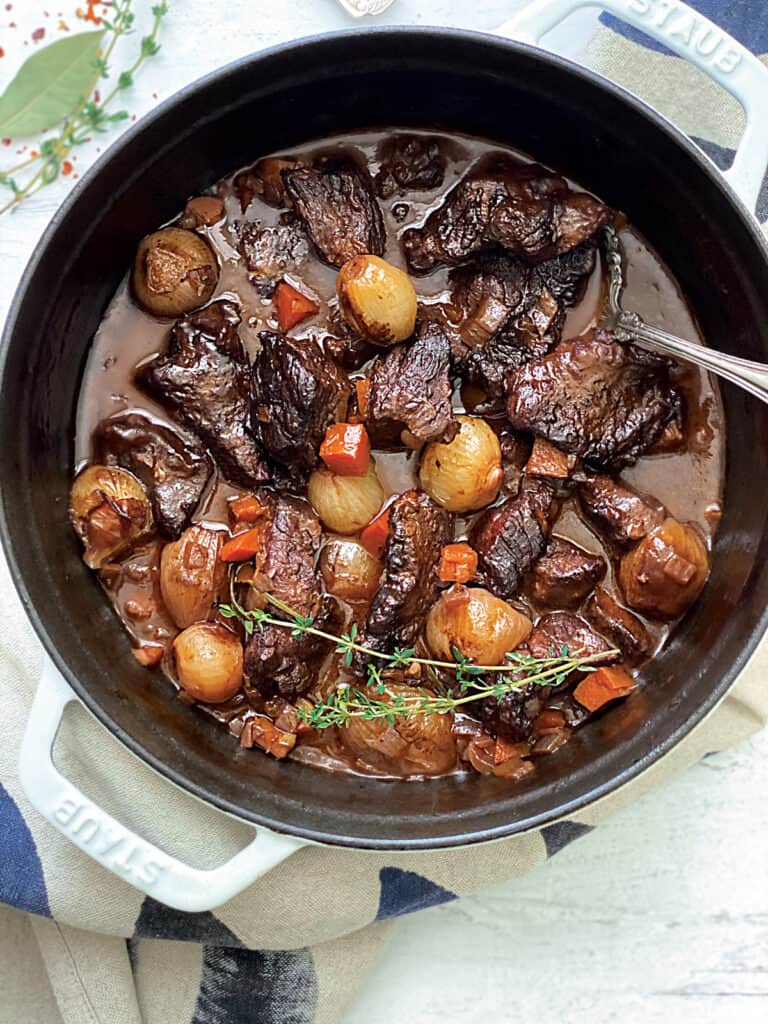 Stifado - Greek Red Wine Beef Stew - The Greek Foodie