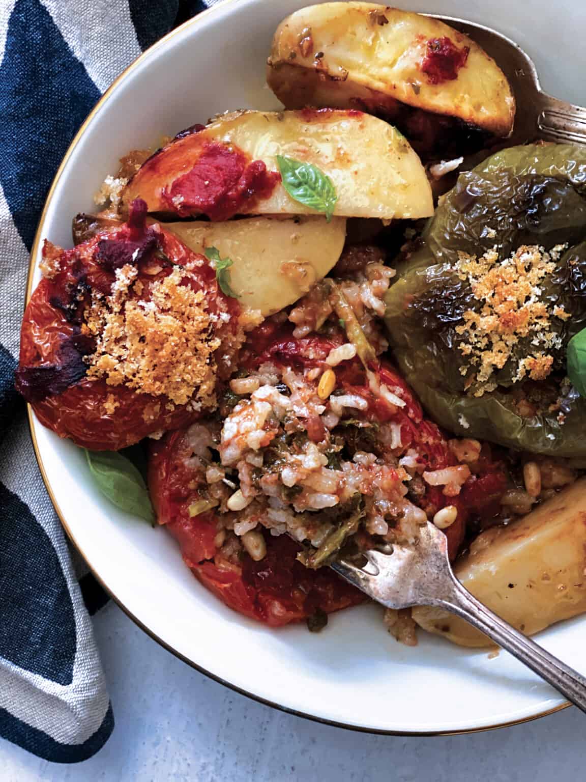 Gemista - Greek Stuffed Tomatoes & Peppers - The Greek Foodie