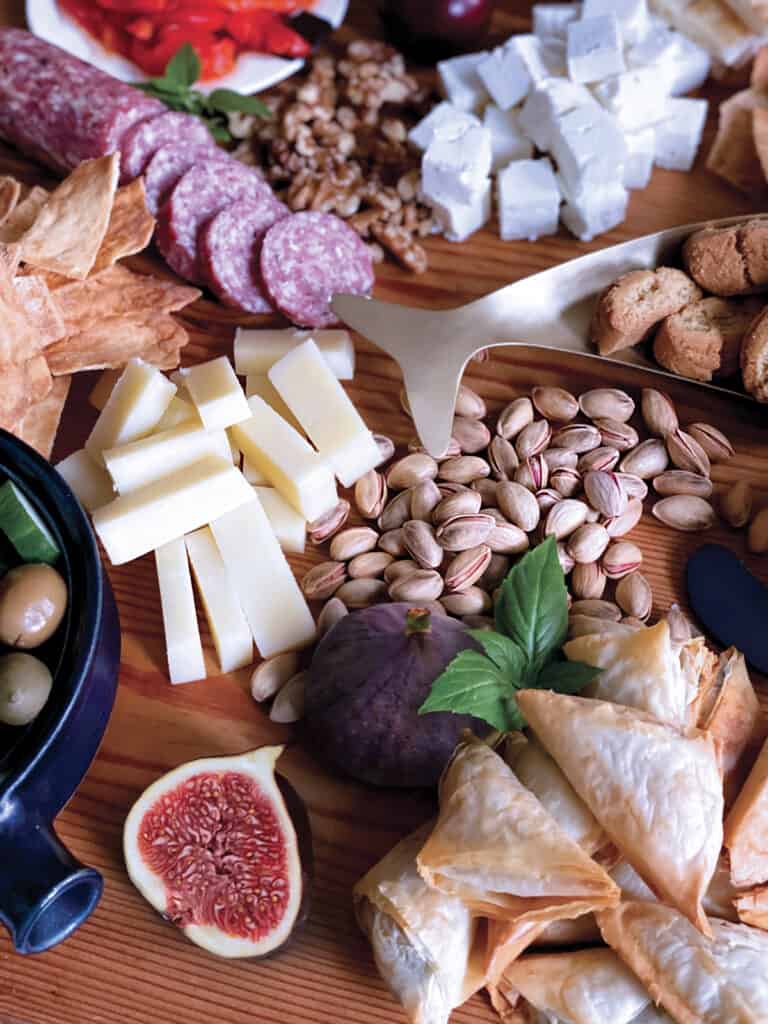How To Make A Greek Grazing Board - The Greek Foodie