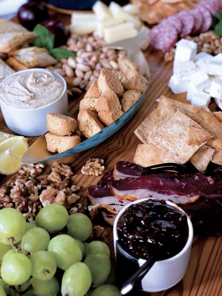 How To Make A Greek Grazing Board - The Greek Foodie