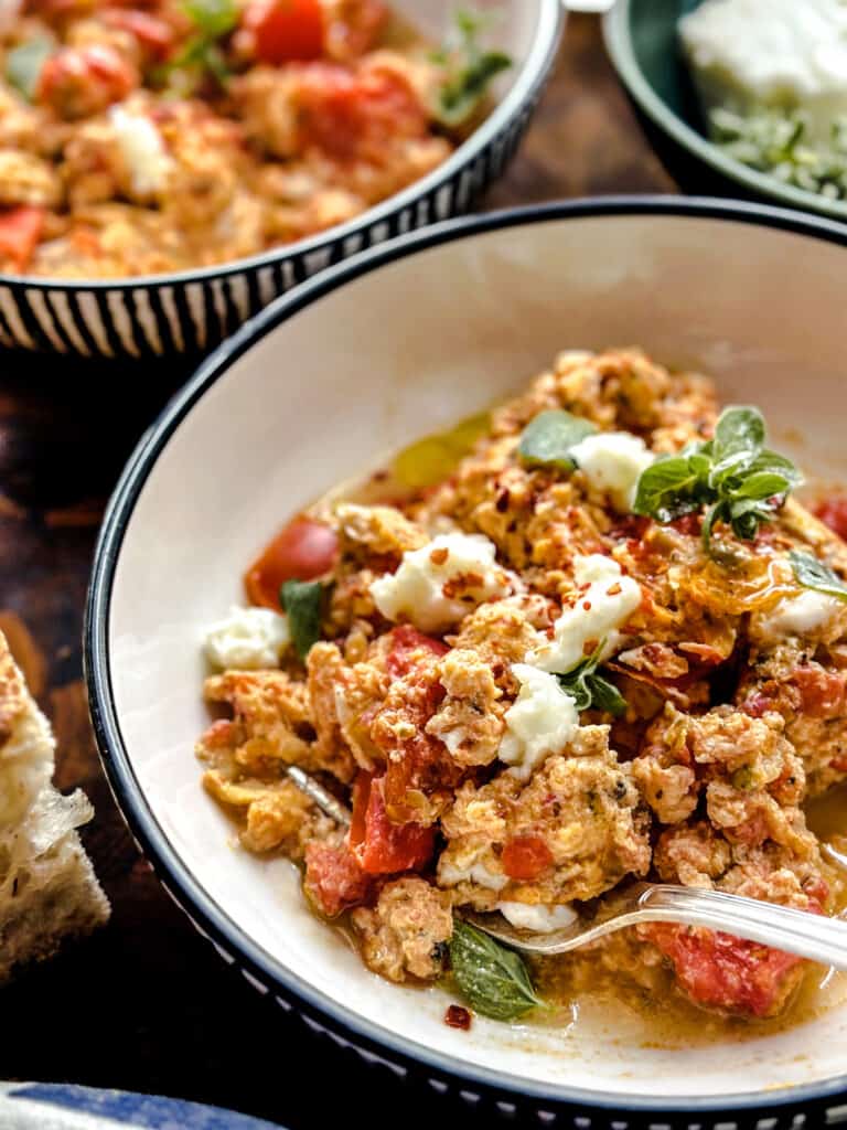 Greek Eggs Kayanas-Strapatsada - The Greek Foodie