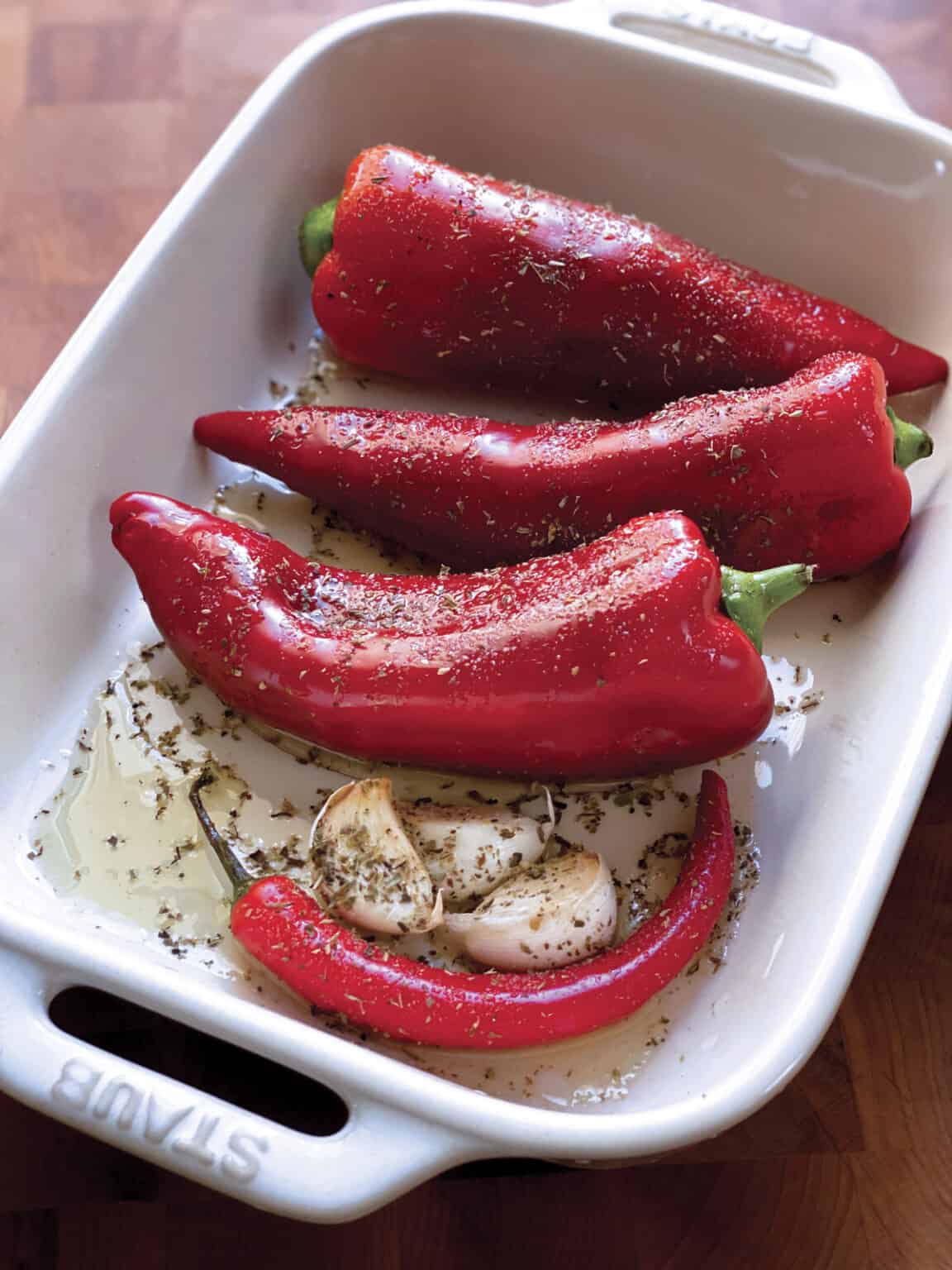 Spicy Red Pepper Tomato Relish - The Greek Foodie