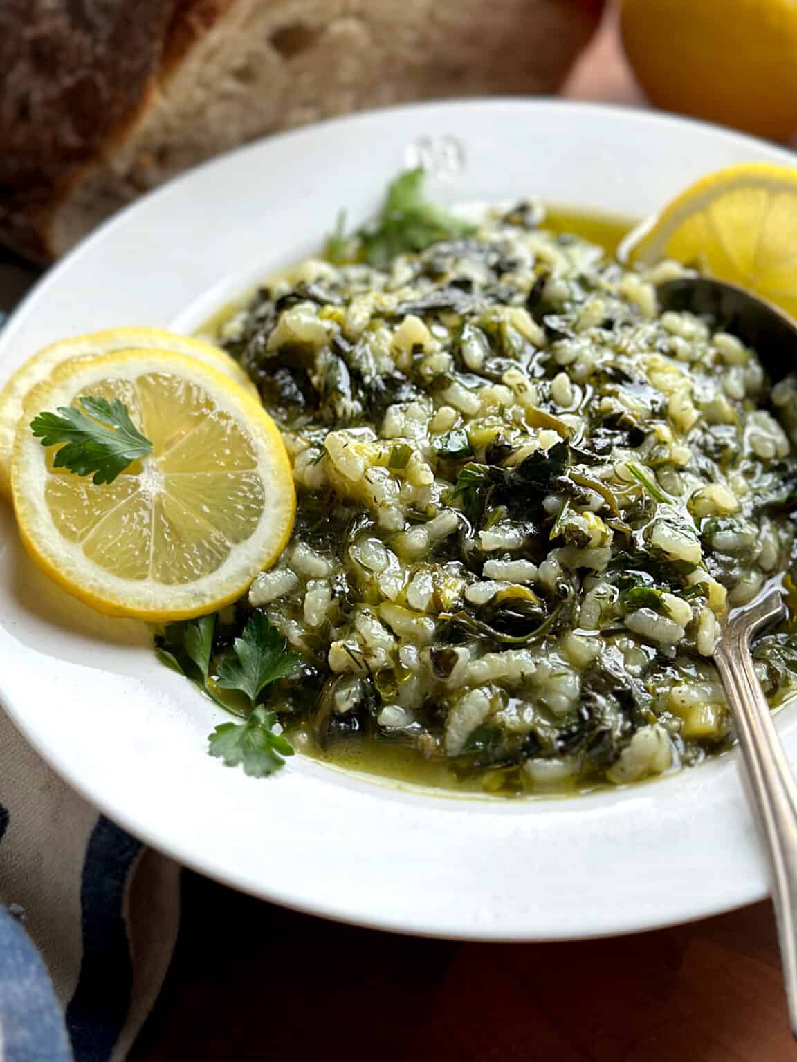 Spanakorizo (Greek Rice with Spinach & Lemon) – Traditional Greek ...