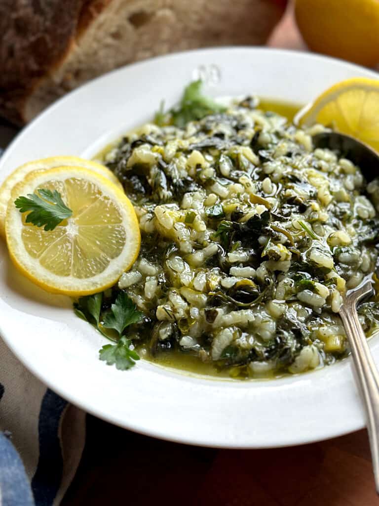 Spanakorizo (Greek Rice with Spinach & Lemon) – Traditional Greek ...