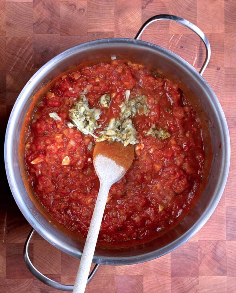 Papoutsakia - Greek Stuffed Eggplants - The Greek Foodie