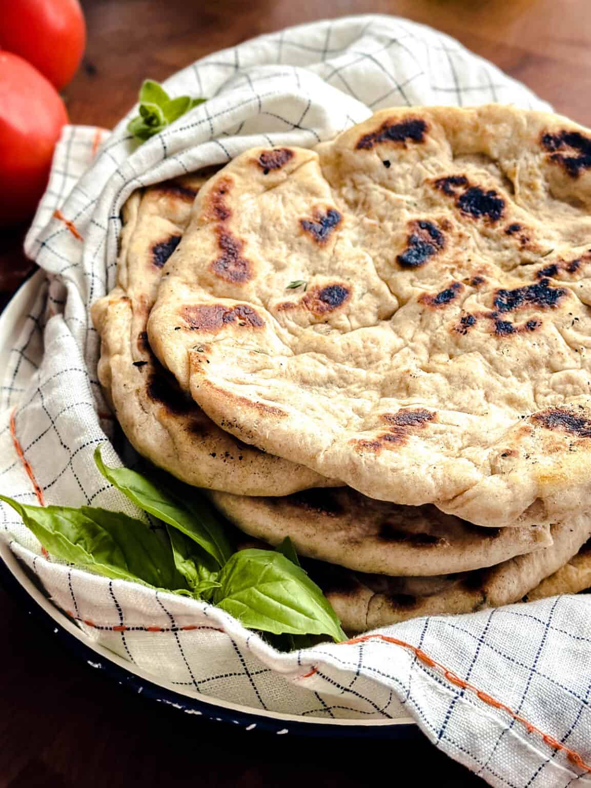 The Greek Foodie - Greek pita bread recipe