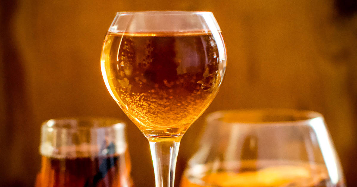 Raki Drink with Cinnamon and Honey-Rakomelo - The Greek Foodie