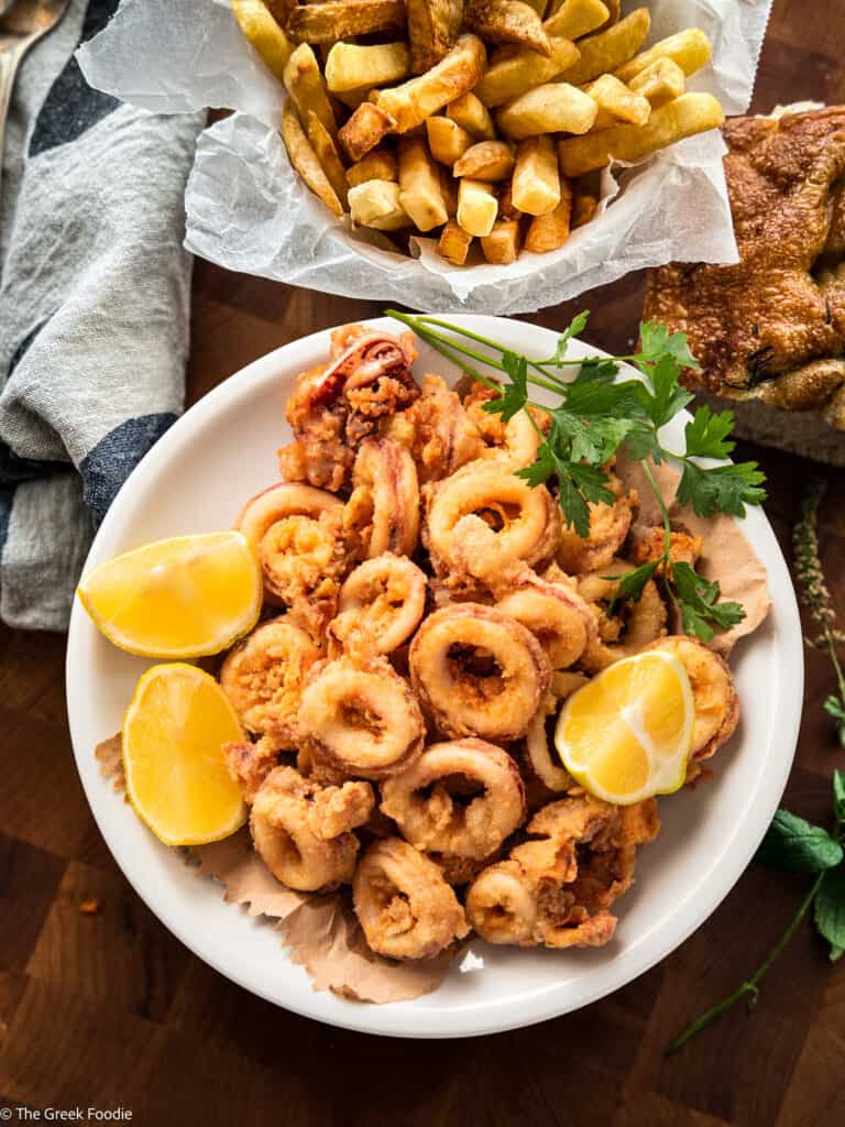 Crispy Fried Calamari-Kalamarakia Tiganita - The Greek Foodie