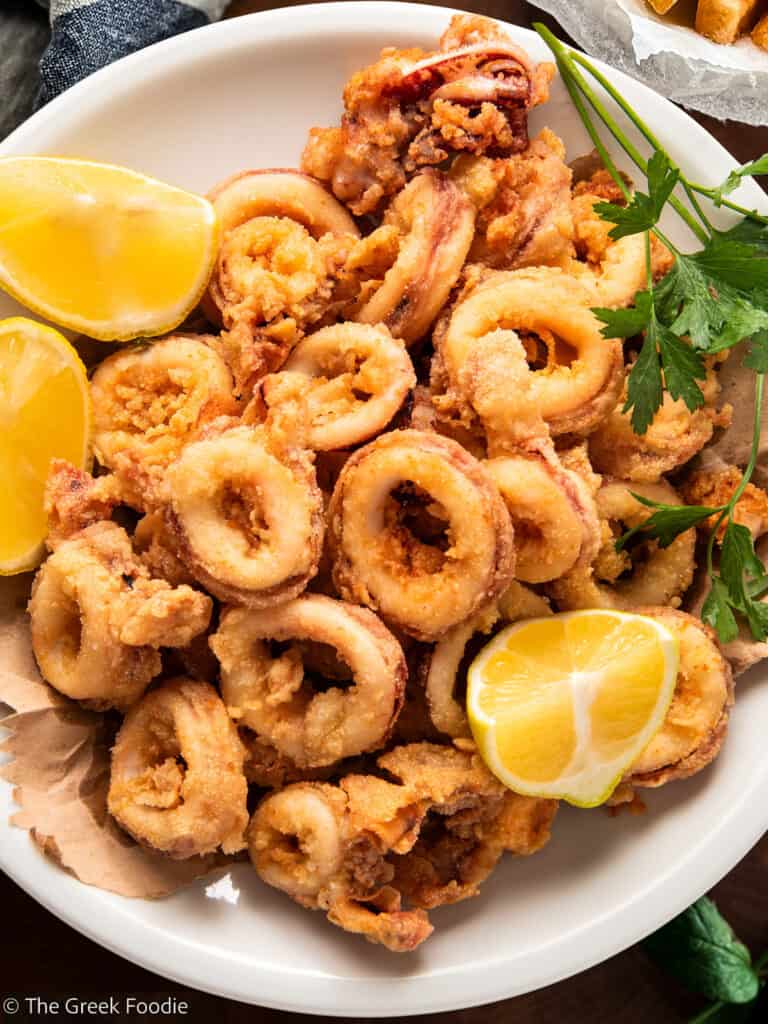Crispy Fried Calamari-Kalamarakia Tiganita - The Greek Foodie