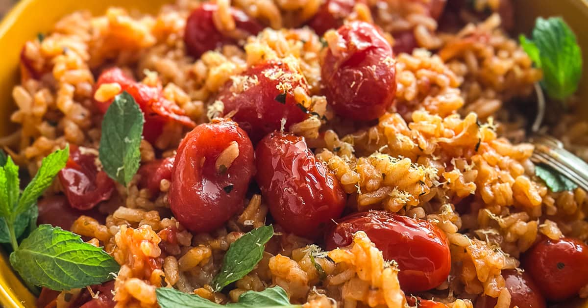 Easy Greek Tomato rice-Ntomatorizo - The Greek Foodie
